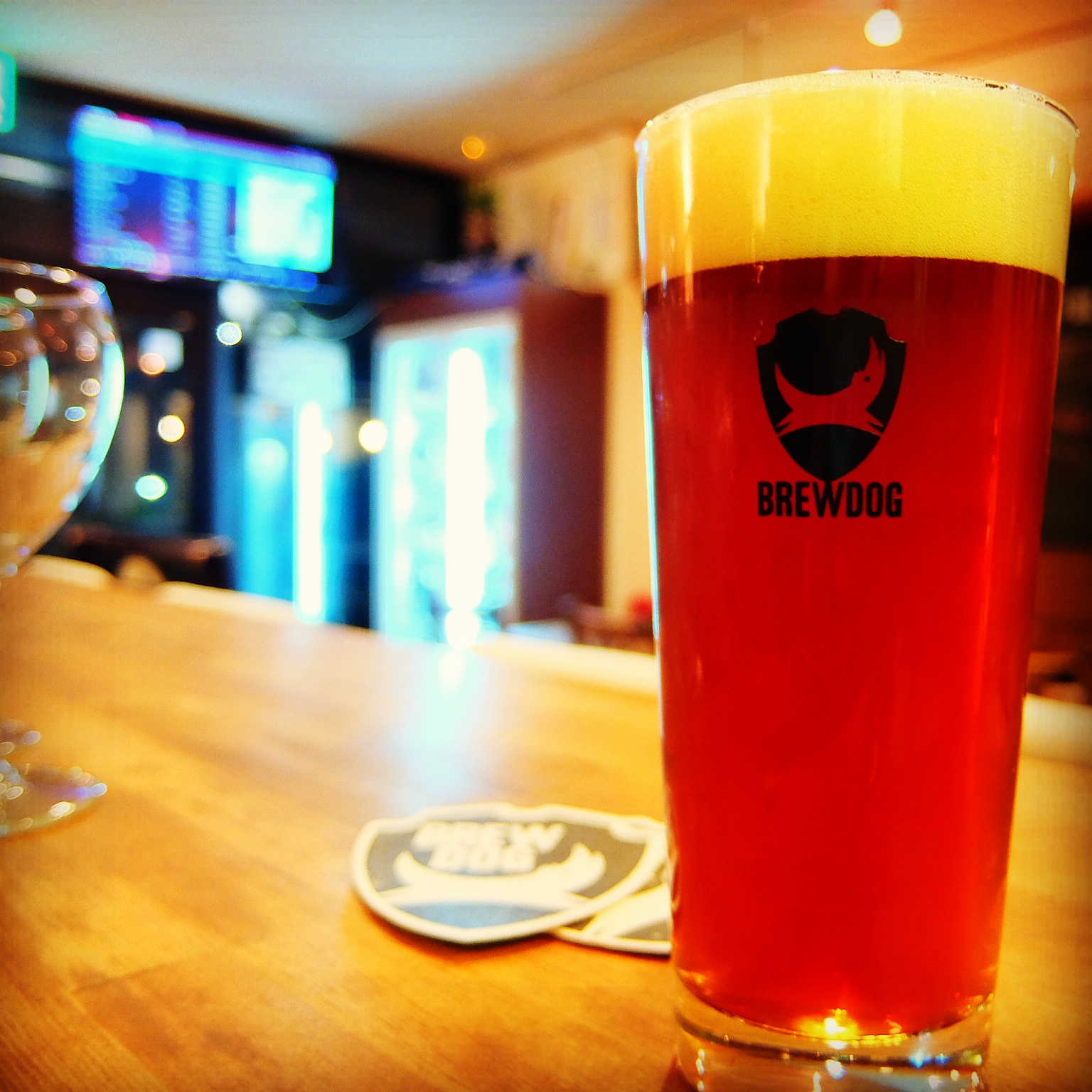 BITTER SWEET CHAOSなブリュードッグ 5A.M. レッドエール開栓！！ | WORLD BEER&DINING MIHAMA BASE